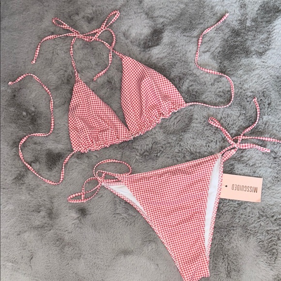 Missguided + | Swim | Missguided Red Checkered Bikini Set | Poshmark